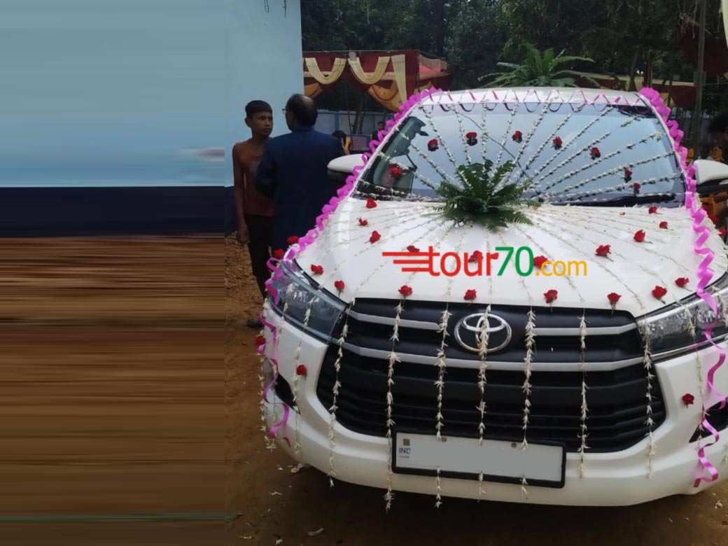 Wedding car rental Innova Crysta Fatehabad Muzaffarpur to Jamshedpur